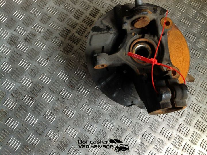 FORD TRANSIT CUSTOM 2020 FRONT HUB O/S DRIVERS SIDE / RIGHT HAND SIDE ...